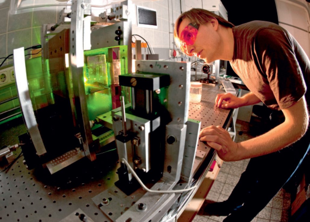 Dr. rer. nat. Frank Rietz - Institute of Multiscale Simulation of Particulate Systems